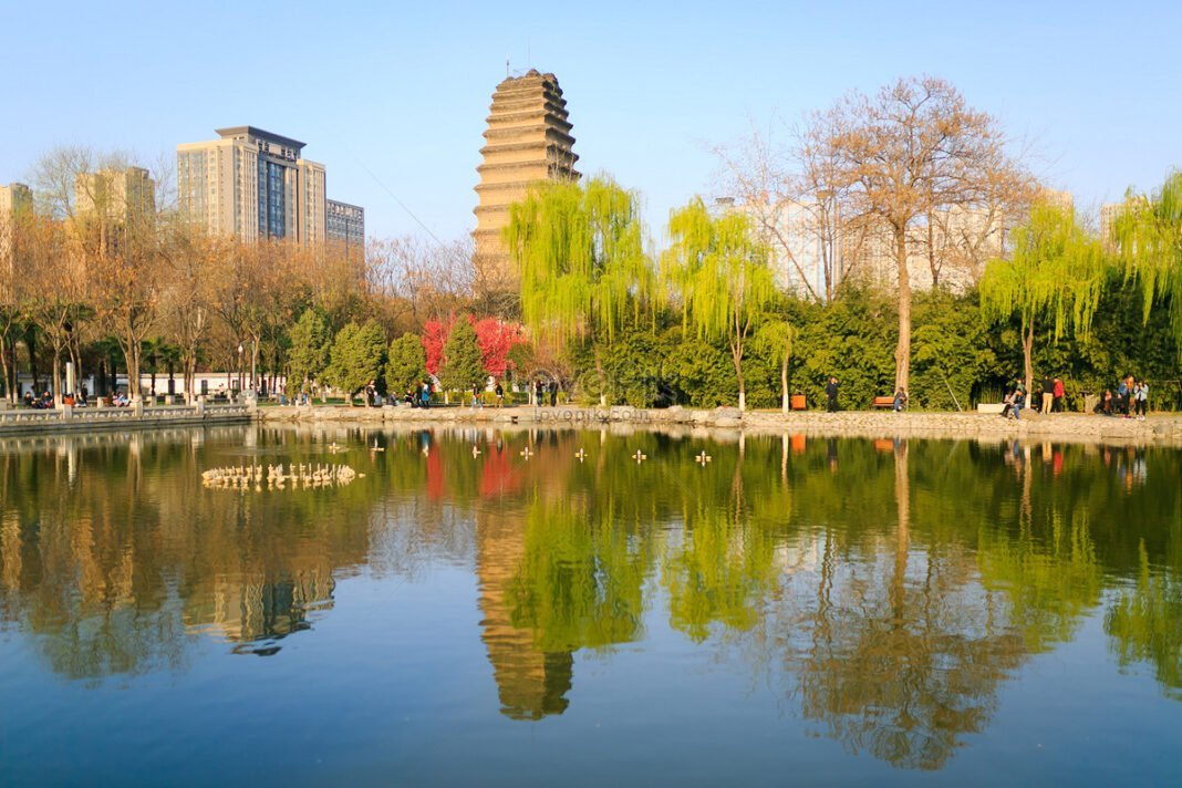 A Visit to the Small Wild Goose Pagoda: A Tang Dynasty Treasure - Asia ...